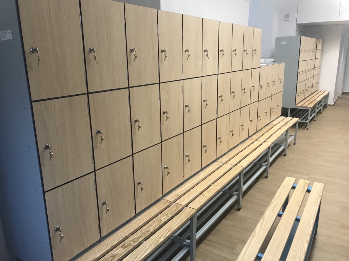 Bench Seating and Locker Systems for Changing Rooms | Cubicle Centre